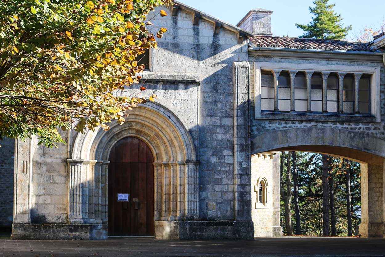 Visita guiada al santuario de Estíbaliz | Turismo y cultura de Álava ...